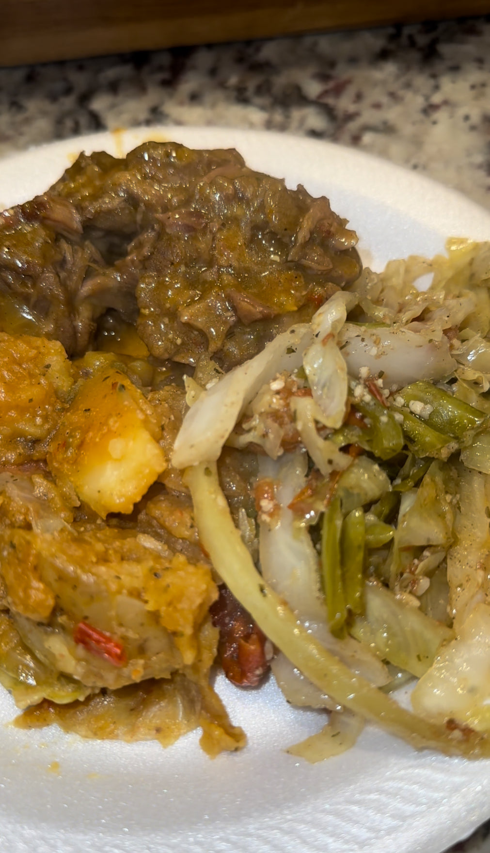 🍛 $10 Poor Man’s Oxtails (Turkey Necks in Gravy) – Cuire